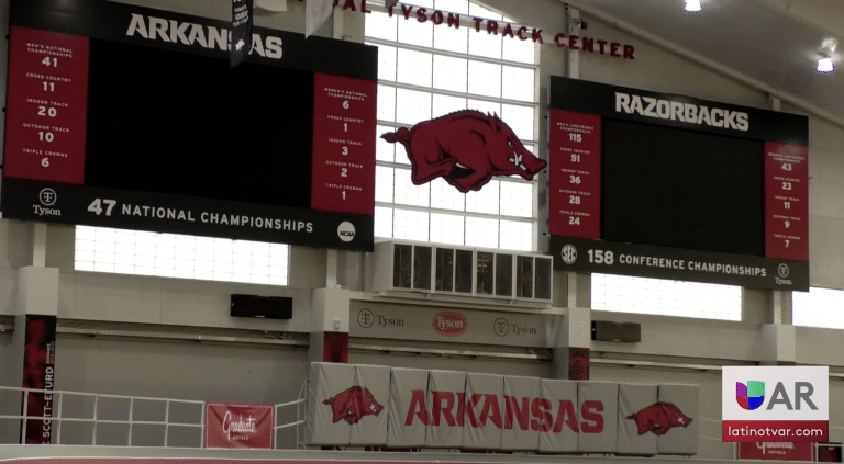 Los Razorbacks arrasan en los títulos de equipos indoor de la sec de ...