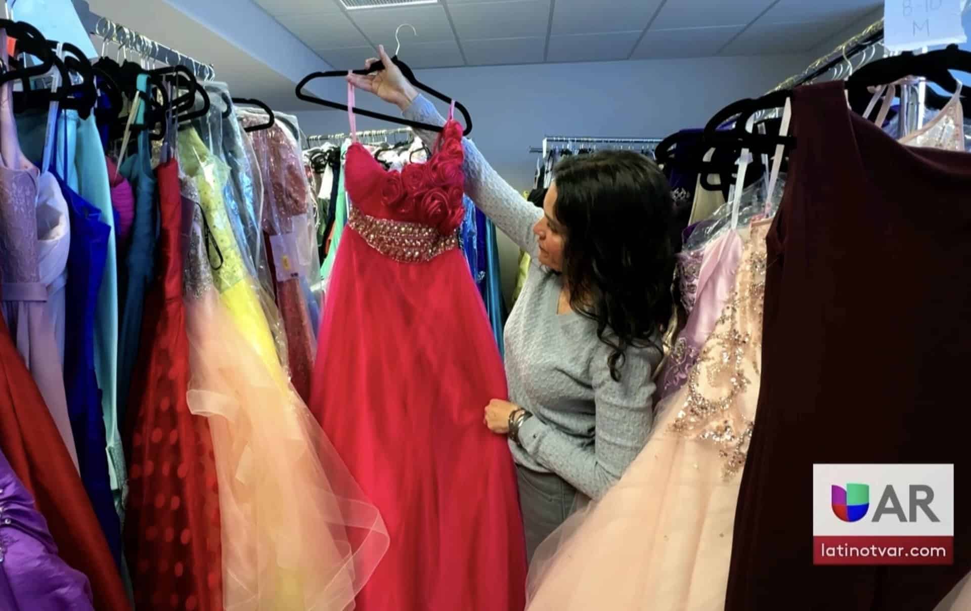 Gown-Sational NWA, Recaudación y Entrega de Vestidos para Prom ...