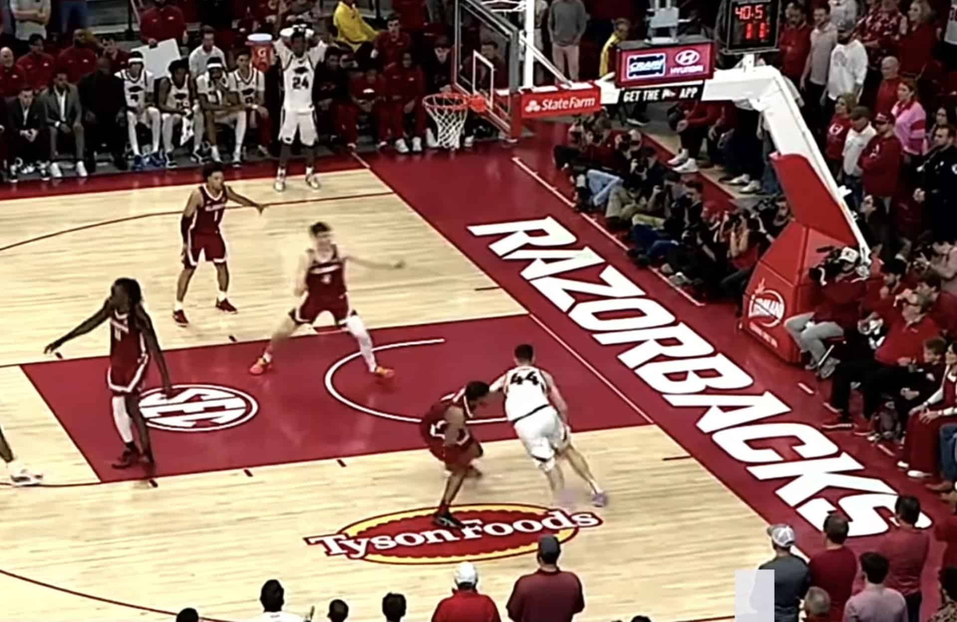 Los Razorbacks se quedan cortos ante el no. 3, Alabama - Univision Arkansas